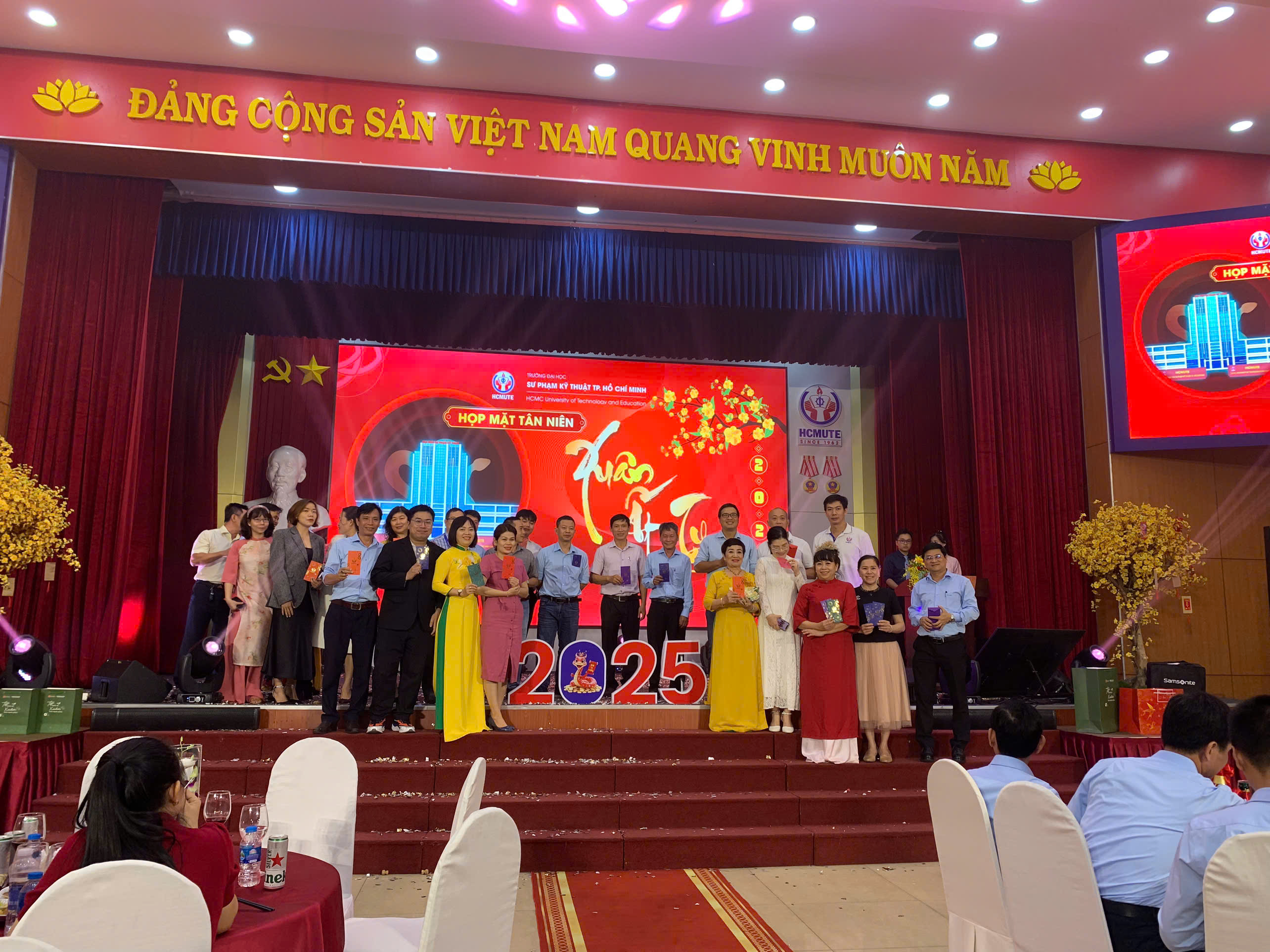 VJEC THAM GIA TIỆC TÂN NIÊN 2025 CÙNG TRƯỜNG ĐẠI HỌC SƯ PHẠM KỸ THUẬT ...